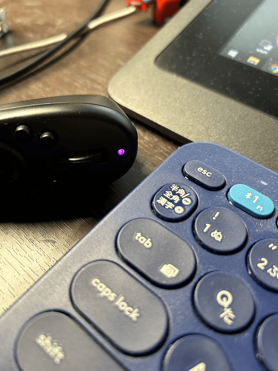 TABMATE LED turns purple when pairing (color interrupts when blinking ...